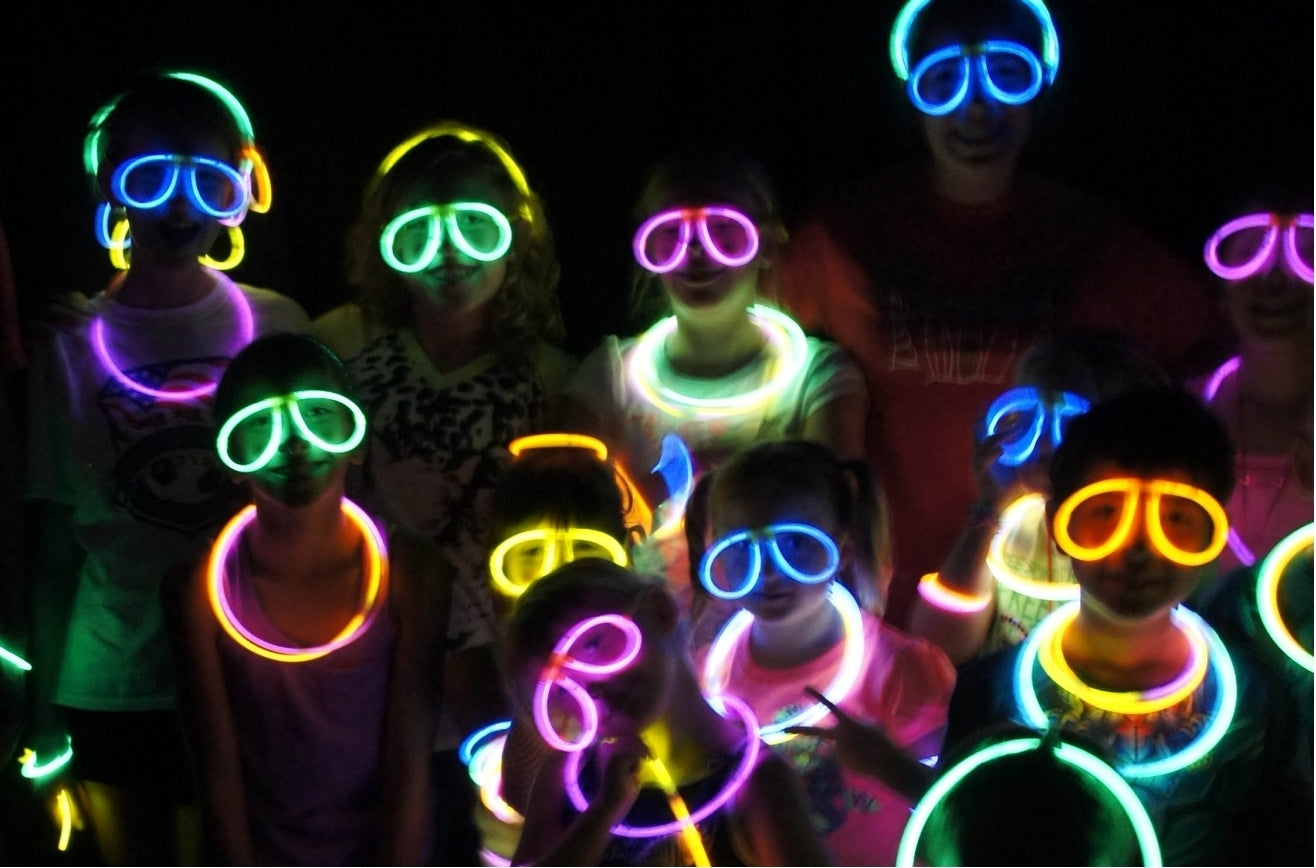 What can I make with glow sticks: 10 creative ideas for using glow sti ...